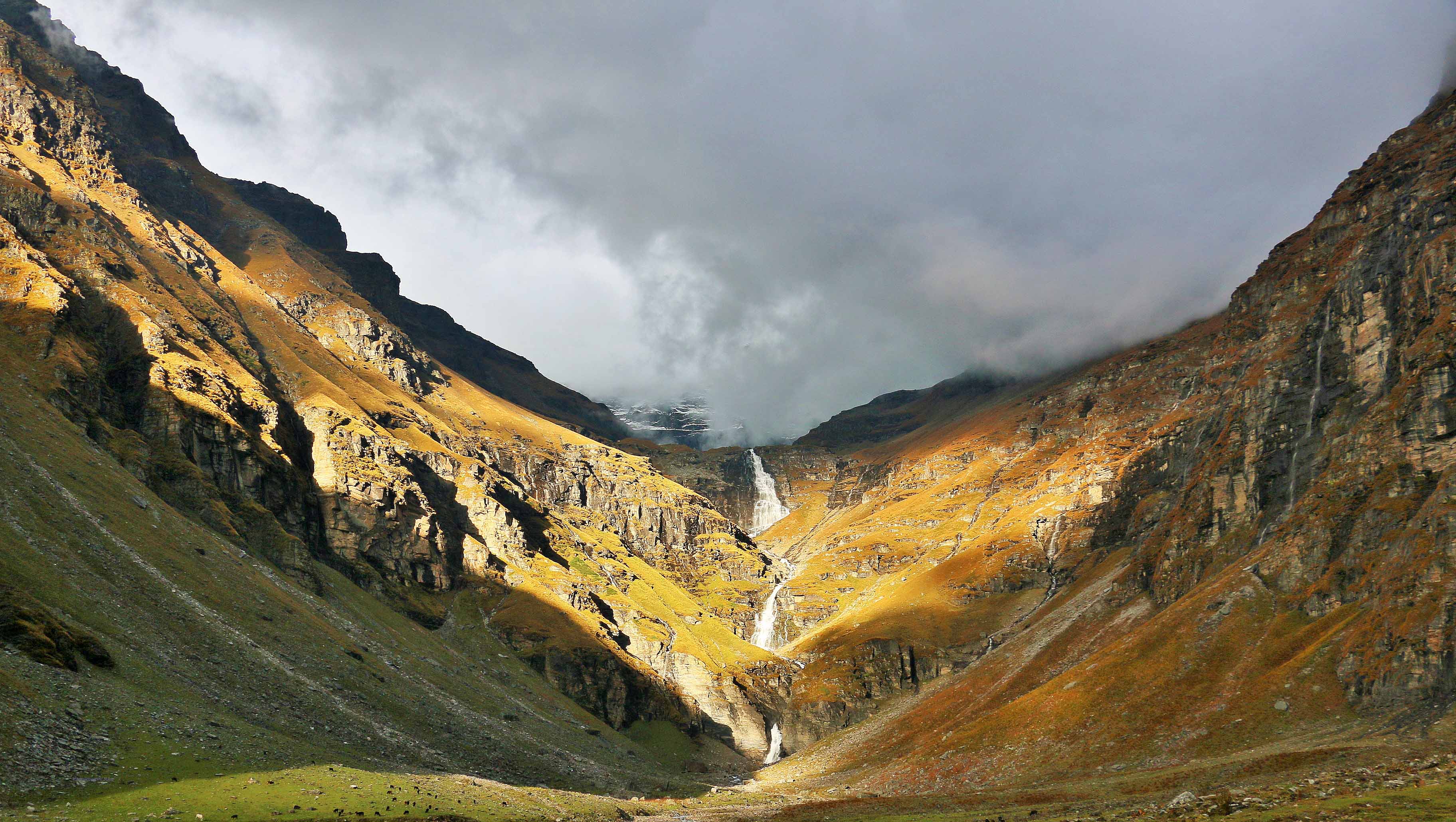 24 Best Himalayan Treks to do in Autumn 2024