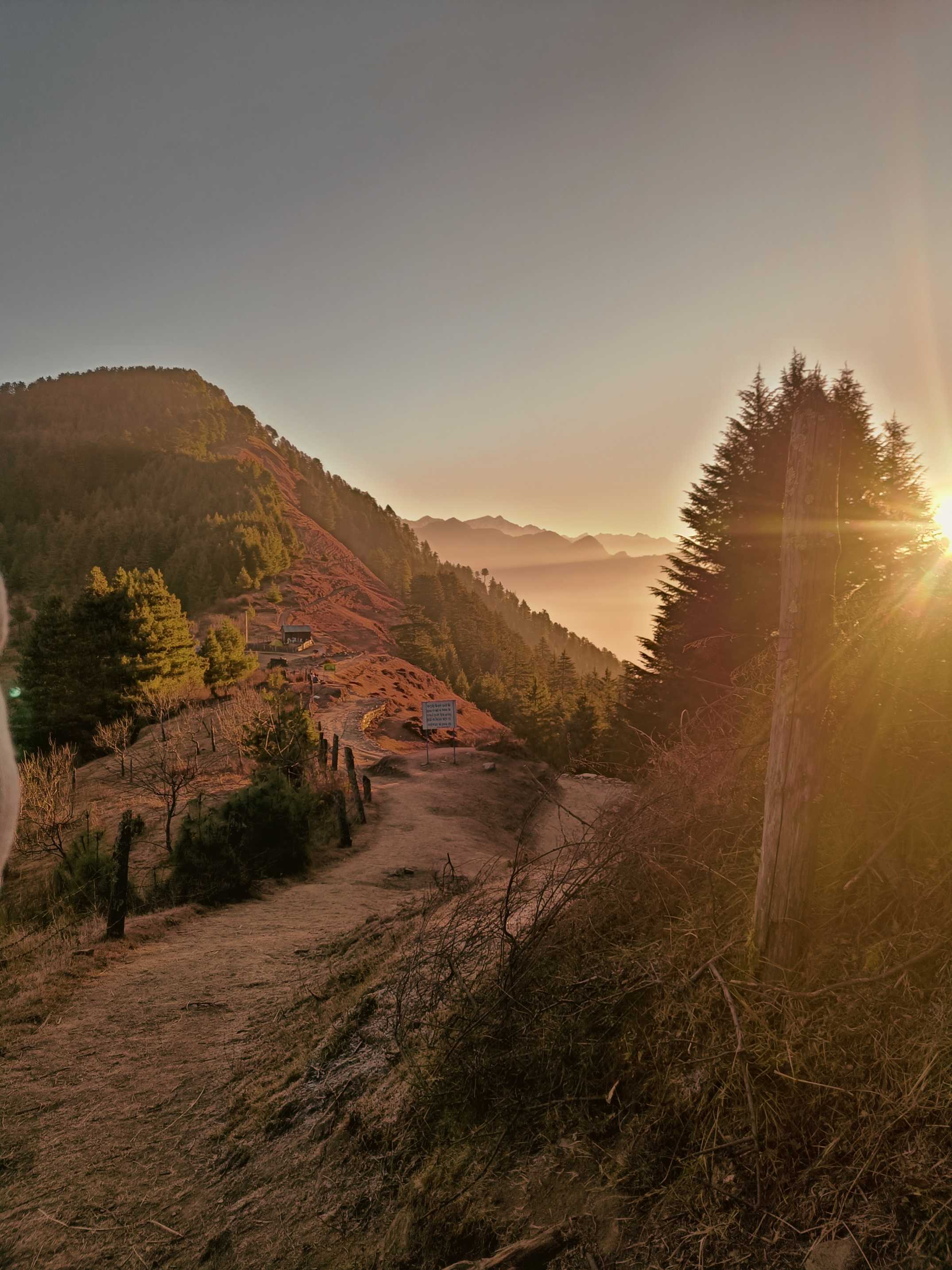 Manali Kaisdhar Trek 2024 - An ideal trek for beginners and family